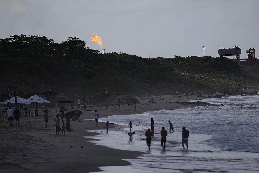 Ramping up Venezuela oil production could risk "methane bomb" | Global ...